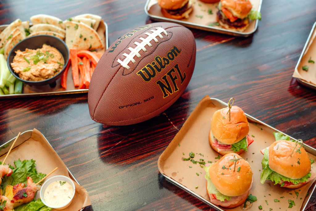 Deep Ellum Sports Bars | Late Night Food | Happy Hour | Off The Cuff