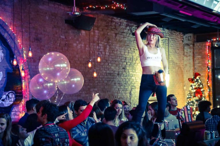 Deep Ellum Sports Bars | Late Night Food | Happy Hour | Off The Cuff