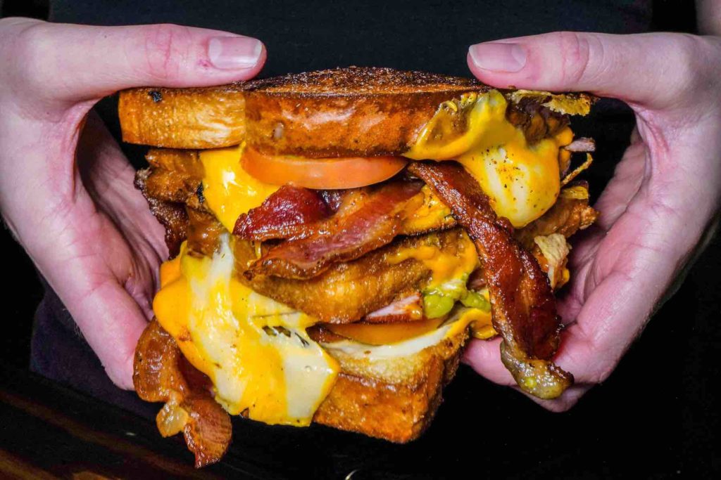 Deep Ellum Sports Bars | Late Night Food | Happy Hour | Off The Cuff